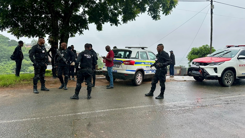 Bejaarde verjaag inbreker met plastiekpyp | OFM