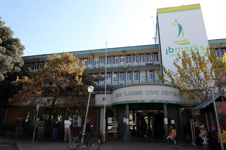 JB Marks-munisipaliteit se telefone buite werking | OFM