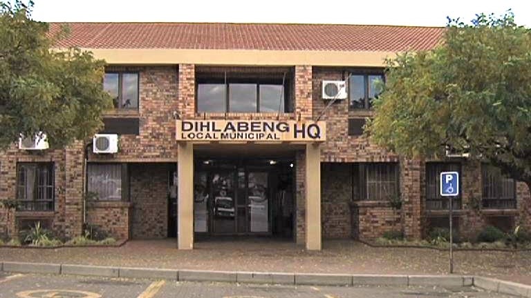 Free State residents receive title deeds | OFM