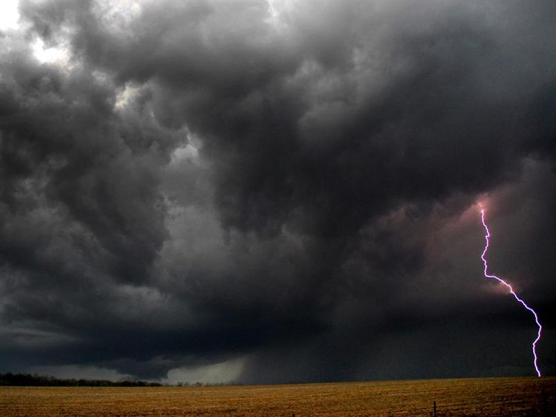 Heavy storm wreaks havoc in Kroonstad | OFM