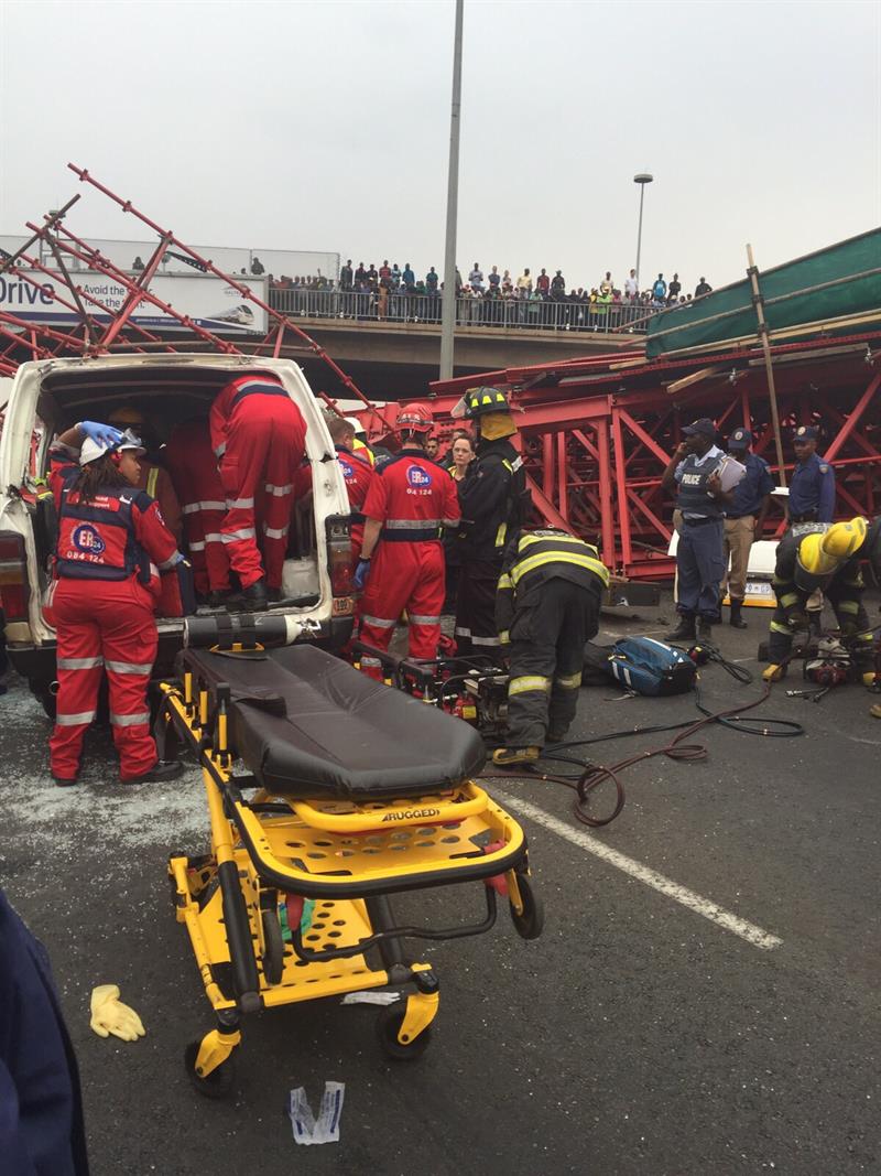 Death toll in Sandton bridge collapse increases | OFM