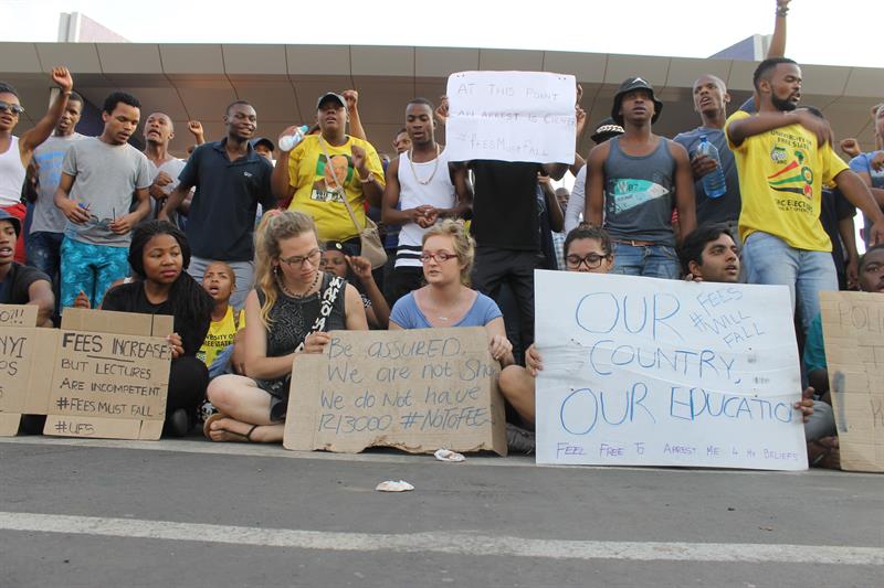 UV-studente staan saam in solidariteit | OFM