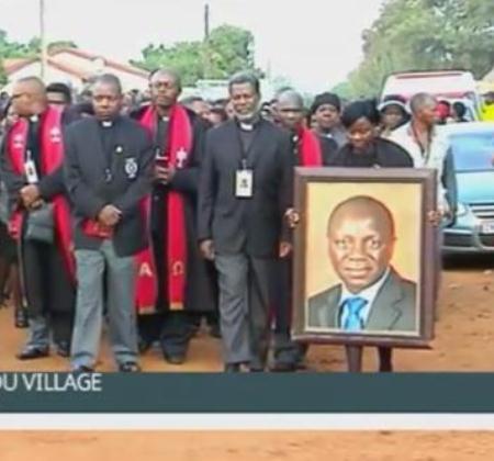 Die land rou oor Chabane: Ramaphosa | OFM