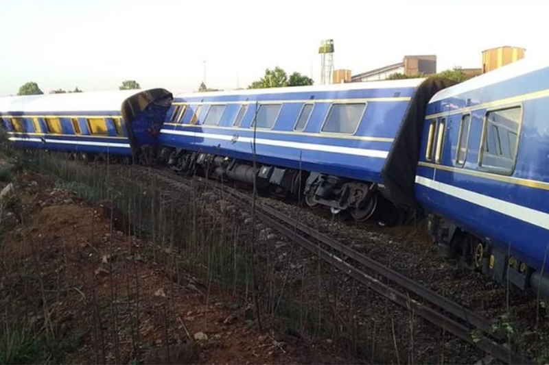Blue train derailed at Germiston | OFM