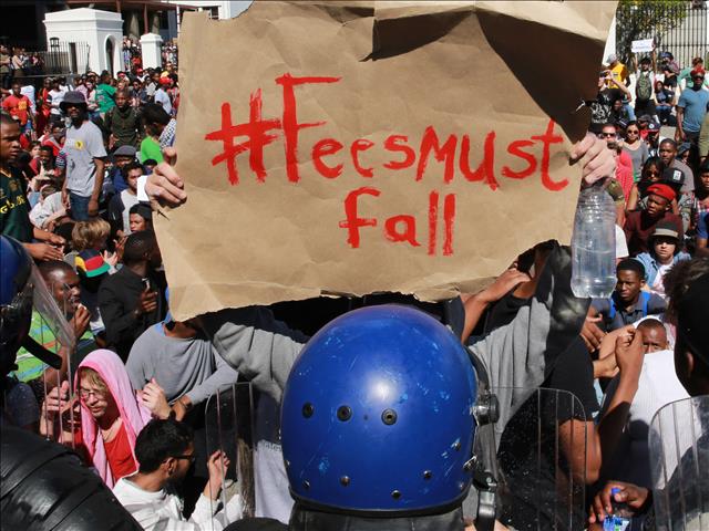 #FeesMustFall protesters simply reacting to police heavy handedness ...