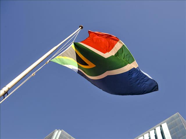 Vlae hang halfmas in die Vrystaat vir LUR se begrafnis | OFM