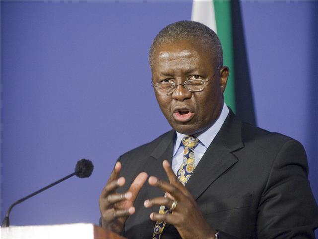 Moseneke to announce Esidimeni awards within 30 days | OFM