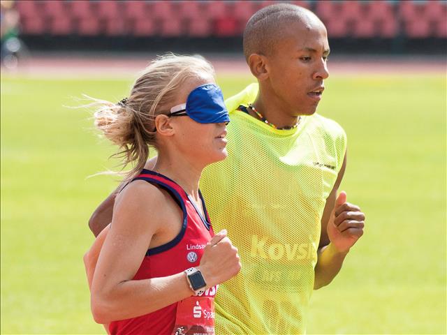 Coetzee narrowly misses the T11 marathon world record | OFM