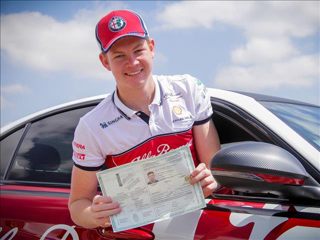 Fastest driver in SA obtains his driver’s licence | OFM