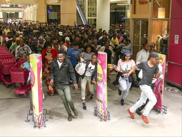 #BlackFriday 'affects employees' focus at work' | OFM