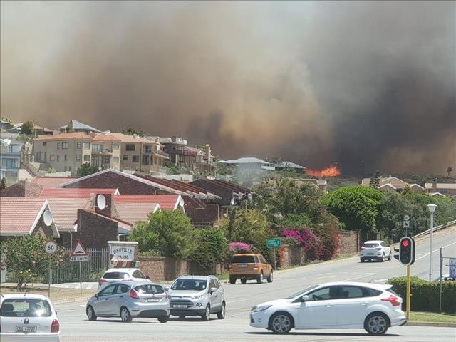 Mossel Bay fire has Cape firefighters scrambling again | OFM