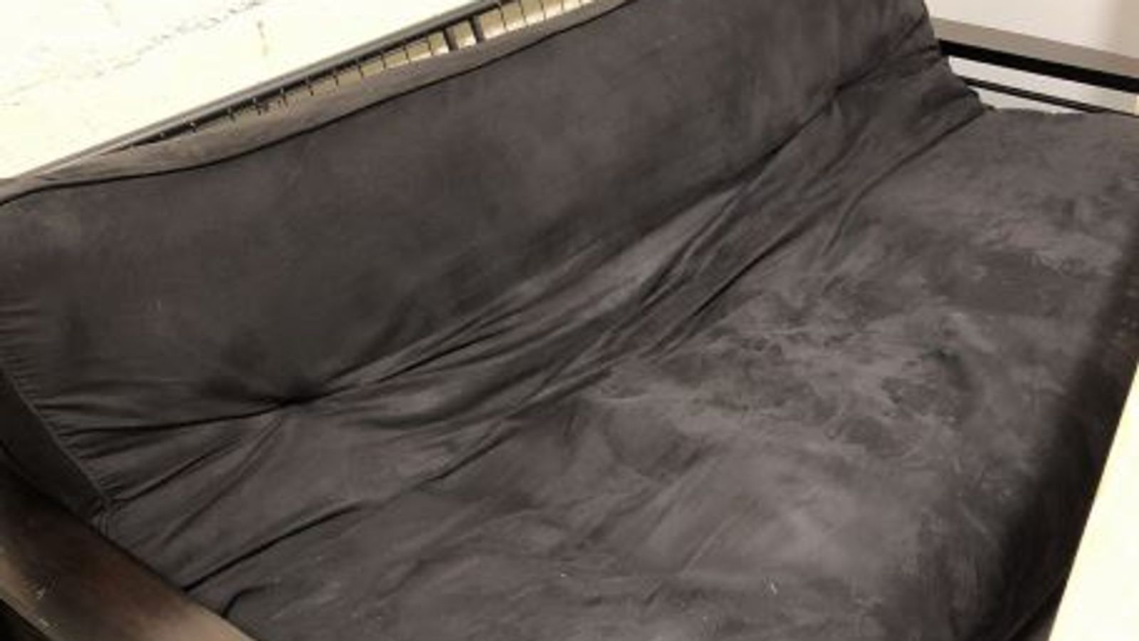 Weird Wide Web - Hidden man cave discovered in NYC | OFM