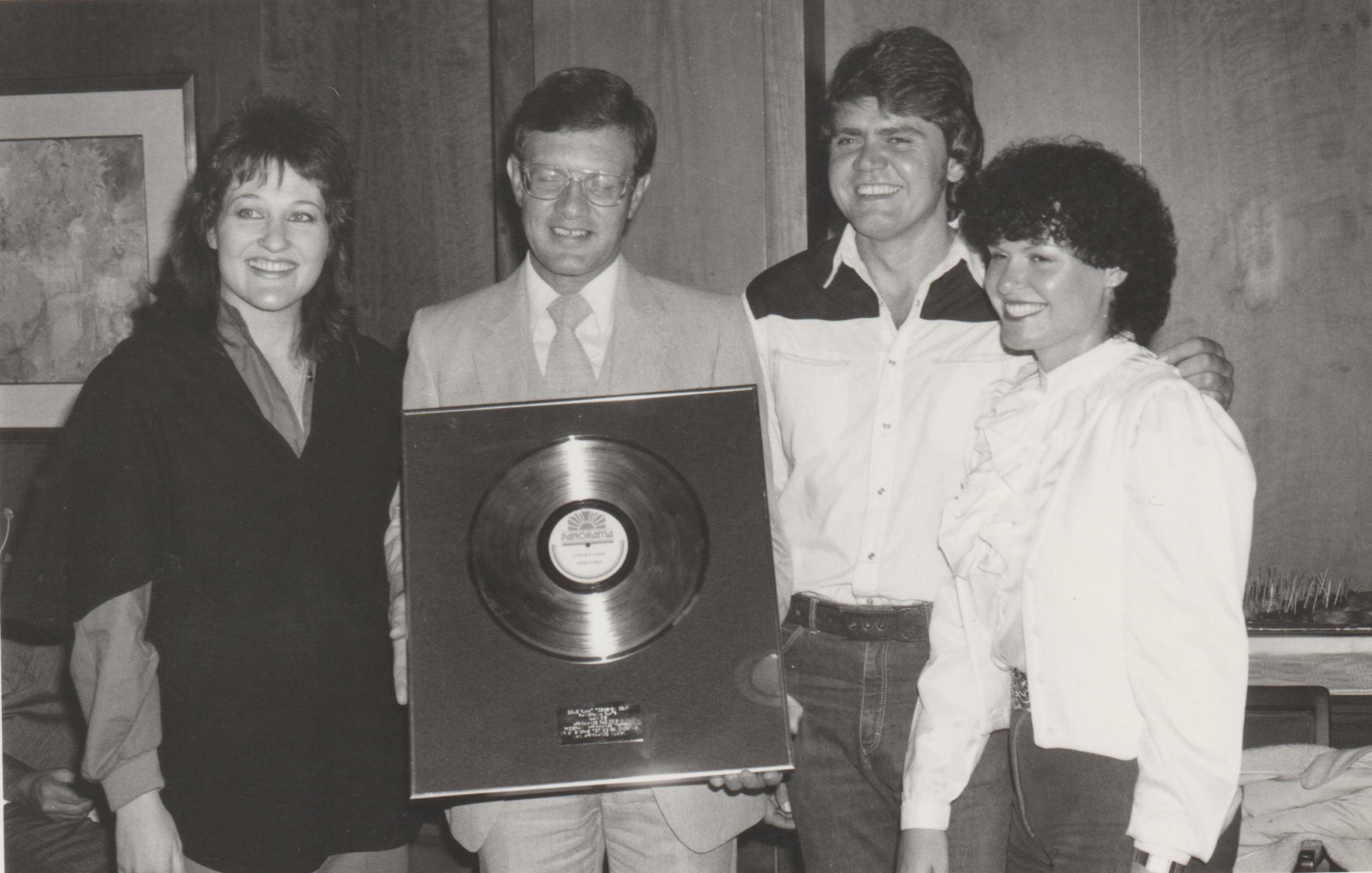 ‘Flinkdink’ se Edwill sterf op 85 | OFM