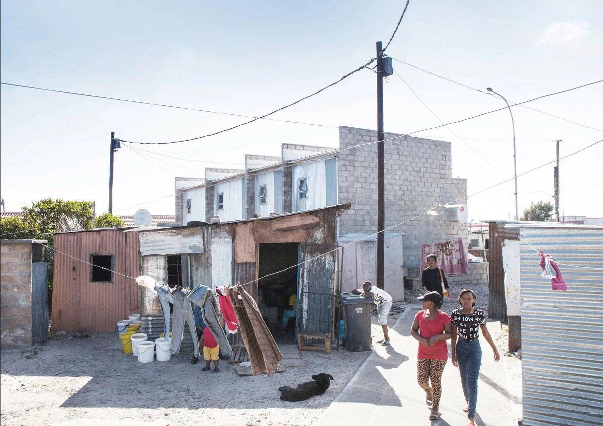 Hoër kragpryse tref huurders van maatskaplike behuising swaar | OFM