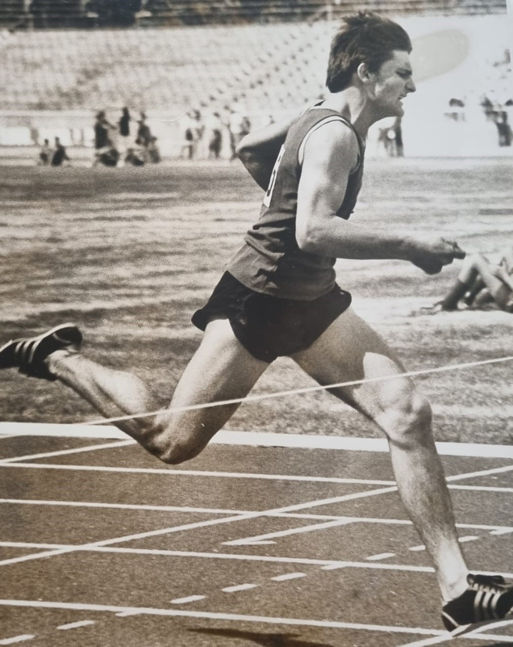 ‘Vinnige Fanie’ hardloop nou 100m in die Hemel | OFM