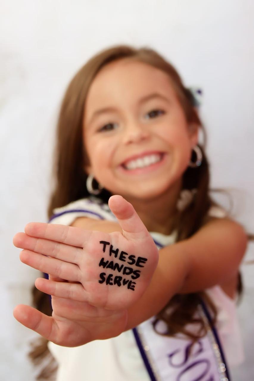 Klerksdorp-kleuter berei voor vir Miss Princess-kompetisie in Amerika | OFM